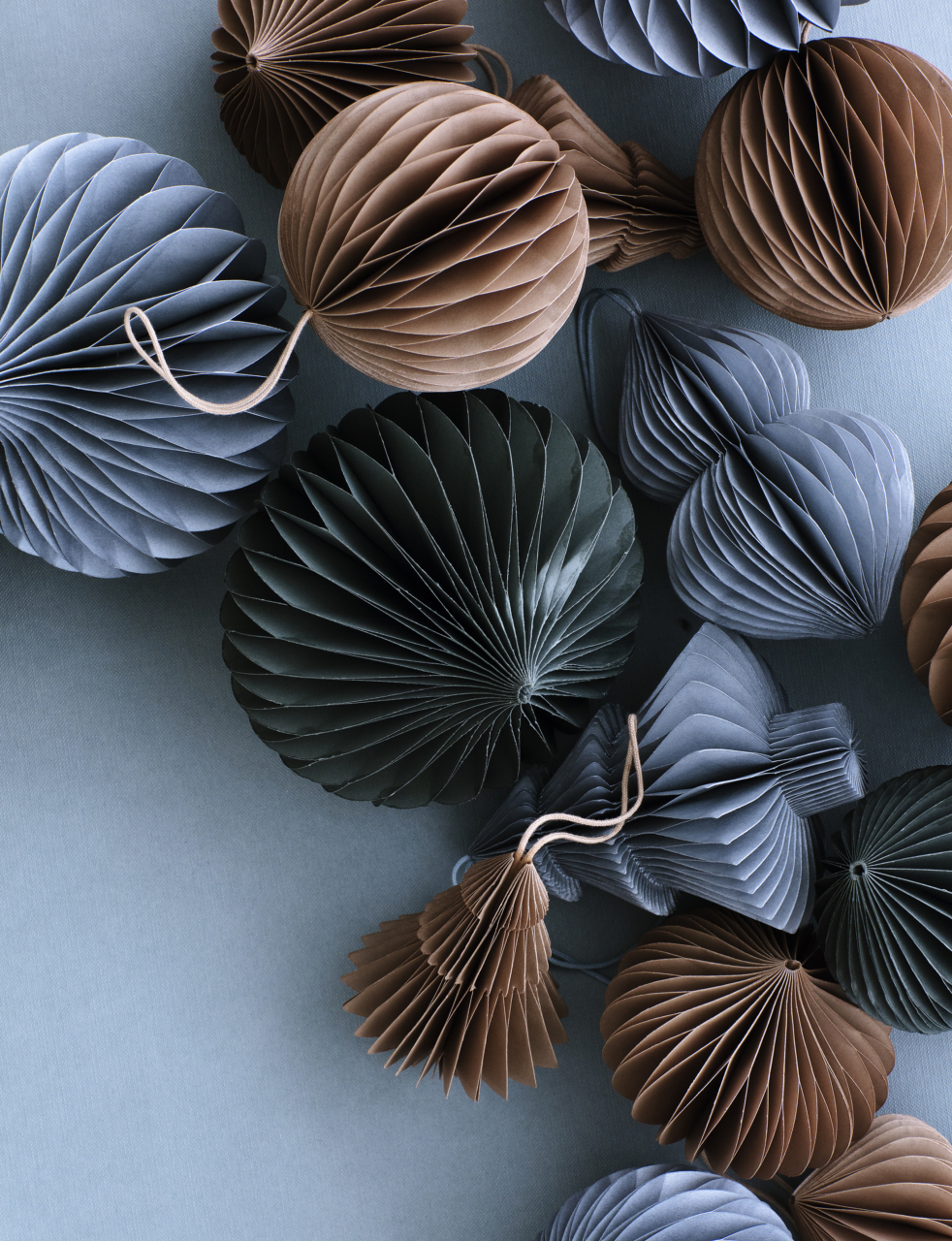 Scandinavian Holiday Decorations | Modern Wifestyle